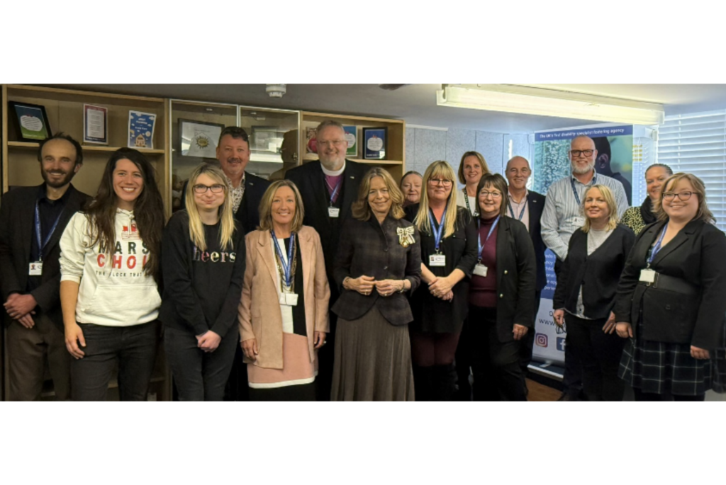 Lady Colgrain Celebrates Credo Care Fostering's 25th Anniversary l ...